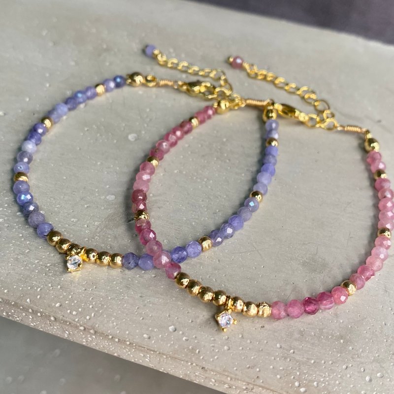 極緻微光石坦桑石/紅碧璽手鍊 手鏈 J.Y.L鄰手作 - 設計館 J.Y.L鄰手作/原創手作輕珠寶 手鍊/手環 - Pinkoi