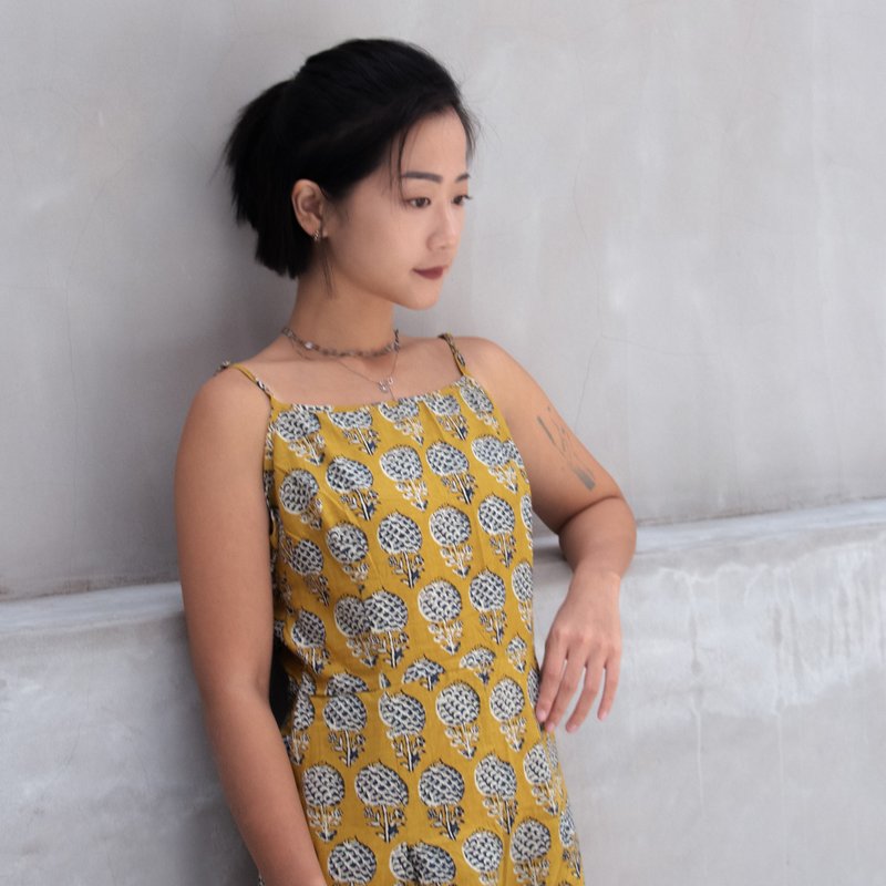 インディアン カバー ダイ コットン サスペンダー ジャンプスーツ - タンポポイエロー - ショップ Tramper オーバーオール - Pinkoi