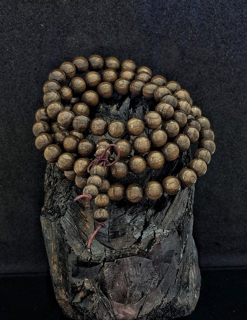 入門級金絲楠木珠 108粒 8mm 手鍊 - 設計館 HK-Accessories 手鍊/手環 - Pinkoi