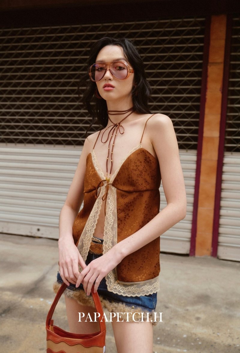 Monarch wings top - 設計館 papapetch 女上衣/長袖上衣 - Pinkoi