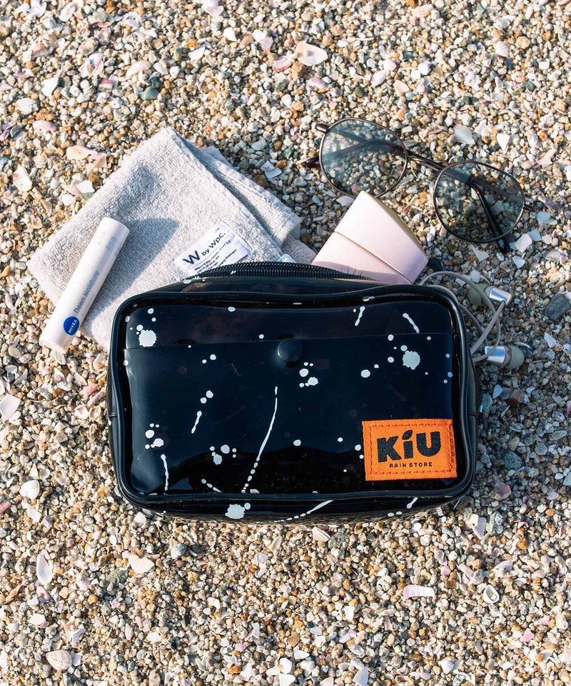 【熱門預購】 KIU PVC透明防潑水收納包 L(7色)K339 露營 - 設計館 Saibaba Ethnique 化妝包/收納袋 - Pinkoi