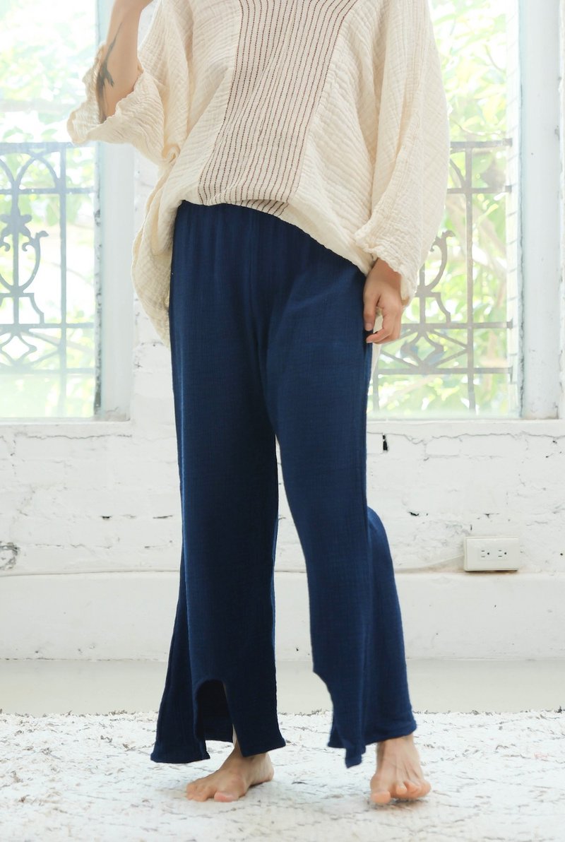 OMAKE three-layer gauze slit trousers dark blue - Shop OMAKE TAIWAN Women's Pants - Pinkoi