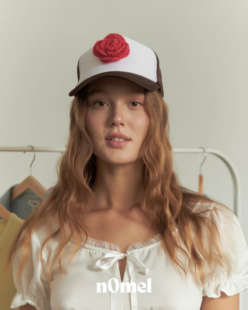Rosette Trucker Cap (Red) n0melstudio｜帽子人氣榜 - Pinkoi