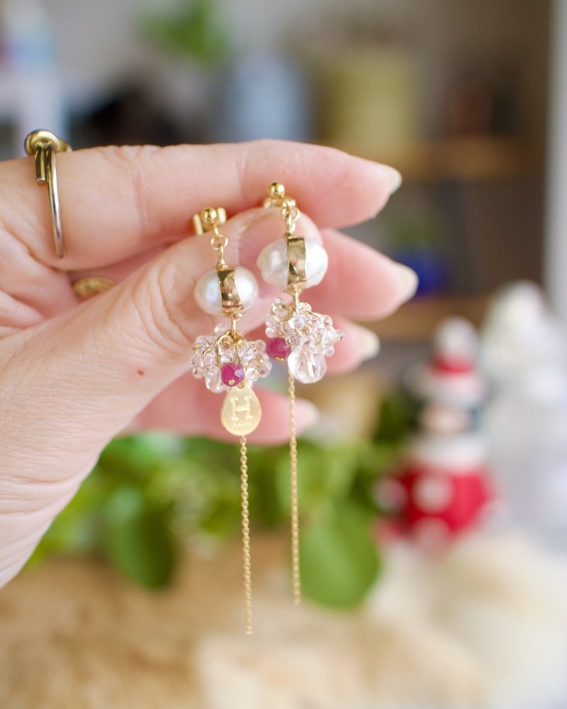 ケシパールピアス Hachi｜耳環/耳夾/耳骨夾人氣榜 - Pinkoi