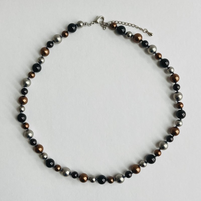 ガラスパールmixカラーオールノットネックレス/8mm約43cm+5cm/アーバンmix/made in japan particular-about｜項鍊人氣榜 - Pinkoi