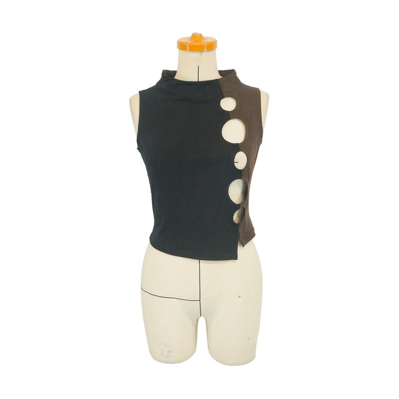 Aman No.112 五星連珠挖洞韓國進口高彈性涼感布料上衣背心 三八計 Aman｜背心/無袖上衣人氣榜 - Pinkoi