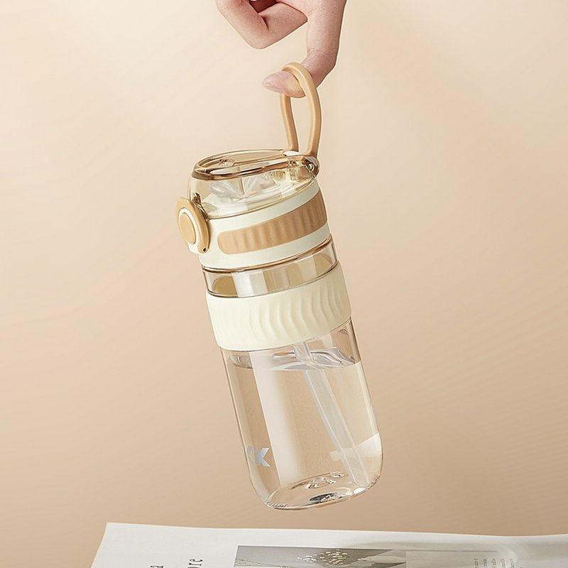 【TKK】美國進口Tritan克洛伊系列 手提式運動水壺550ML-珍珠白 TKK專業運動水壺 台灣代理｜水瓶/水壺人氣榜 - Pinkoi