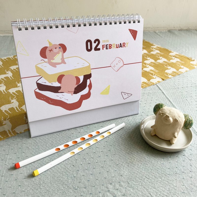2025插畫桌曆 / 年曆 / 月曆 / 五個翅膀 / 歐嗨喲! / A5橫式 五個翅膀｜日曆/月曆/年曆人氣榜 - Pinkoi