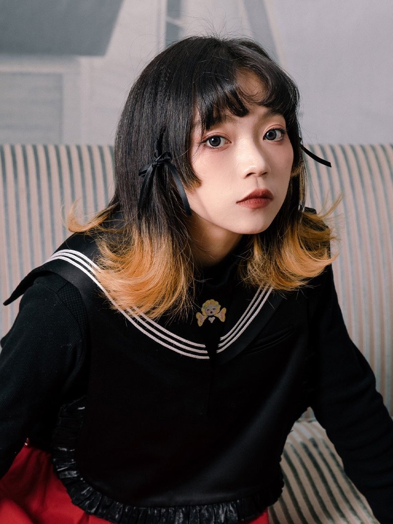 Meugler牛稠島 至愛羅蘭 厚絲綢刺繡海軍領馬甲 疊穿搭配 甜美 Meugler牛稠岛｜背心/無袖上衣人氣榜 - Pinkoi