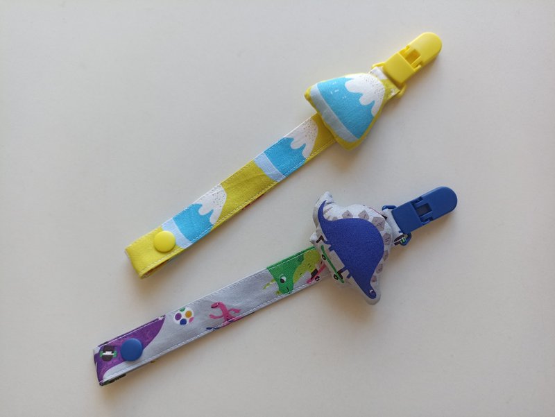 [Shipping within 5 days] Dinosaur Fuji Mountain buckle style pacifier ...
