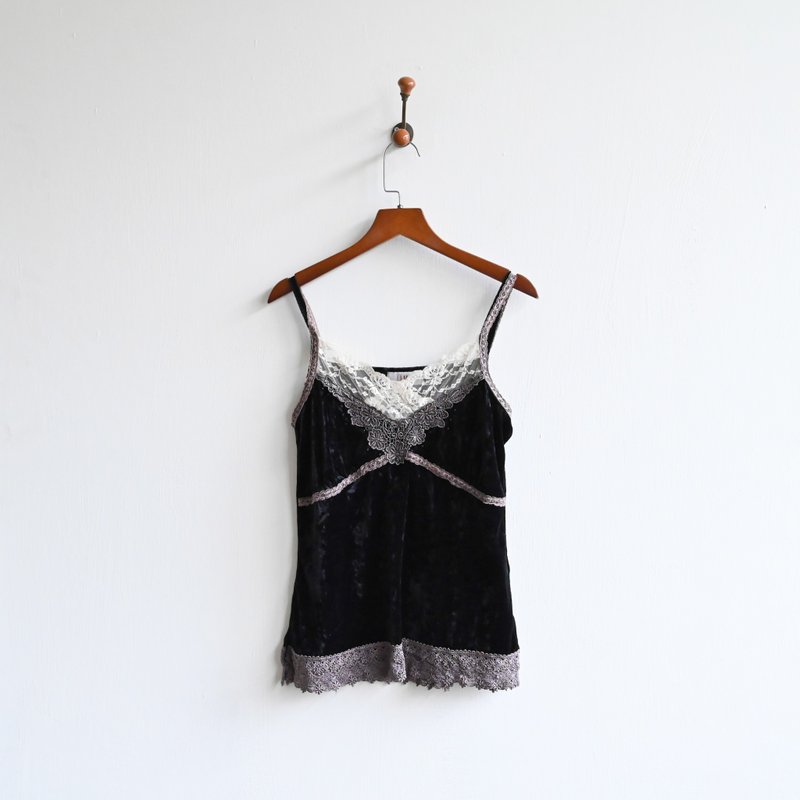 【蛋植物古著】花蕾蕾絲天鵝絨細肩帶古著背心上衣 蛋植物古著Eggplant Vintage - Pinkoi 限時優惠活動