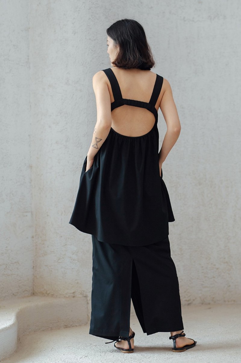 吊帶露背娃娃衫 法式度假方領背心連身裙/洋裝 BEWIDER 寬泛｜洋裝/連身裙人氣榜 - Pinkoi