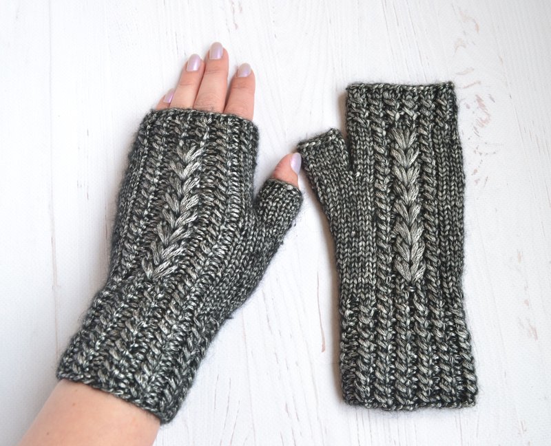 Fingerless gloves for woman Sparkle silver fingerless mittens, knit ...