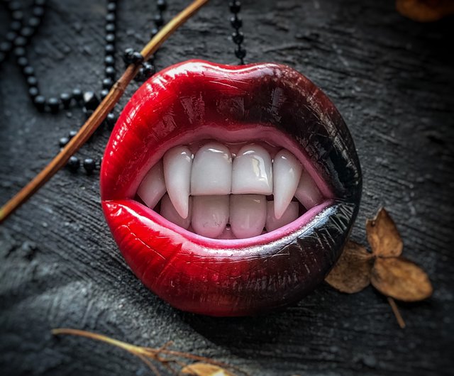 Red Vampire Lips Wallpaper