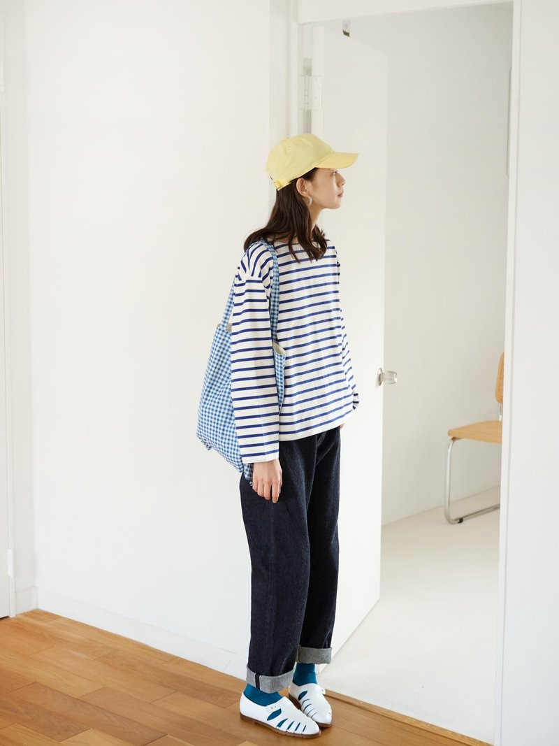 KOOW 无隐 微透 白色麻料简约质感V领针织T恤 KOOW｜女 T 恤人氣榜 - Pinkoi