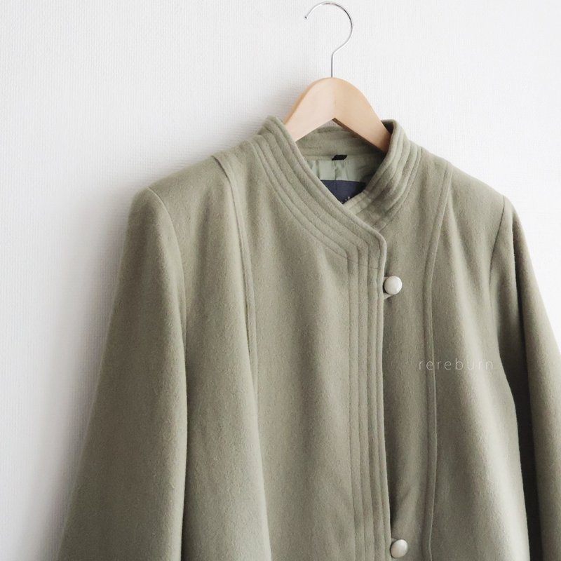 冬復古剪裁日本製綠色薄款羊毛古著大衣外套 REreburn｜女大衣/外套人氣榜 - Pinkoi