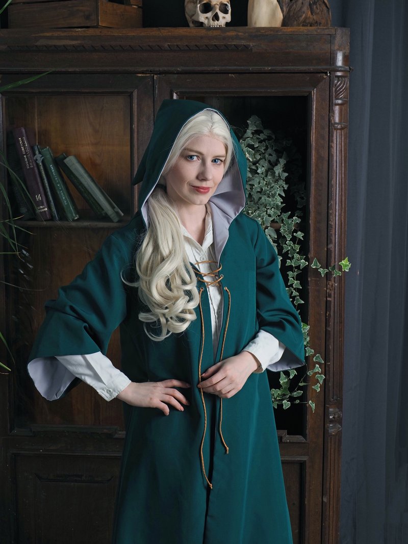 Green and Gray Wizard Robe LucisWorkshop｜女大衣/外套人氣榜 - Pinkoi