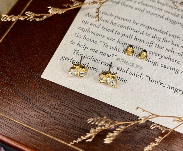Avon mini butterfly earrings Shop time vintage jewelry Earrings Clip ons Pinkoi