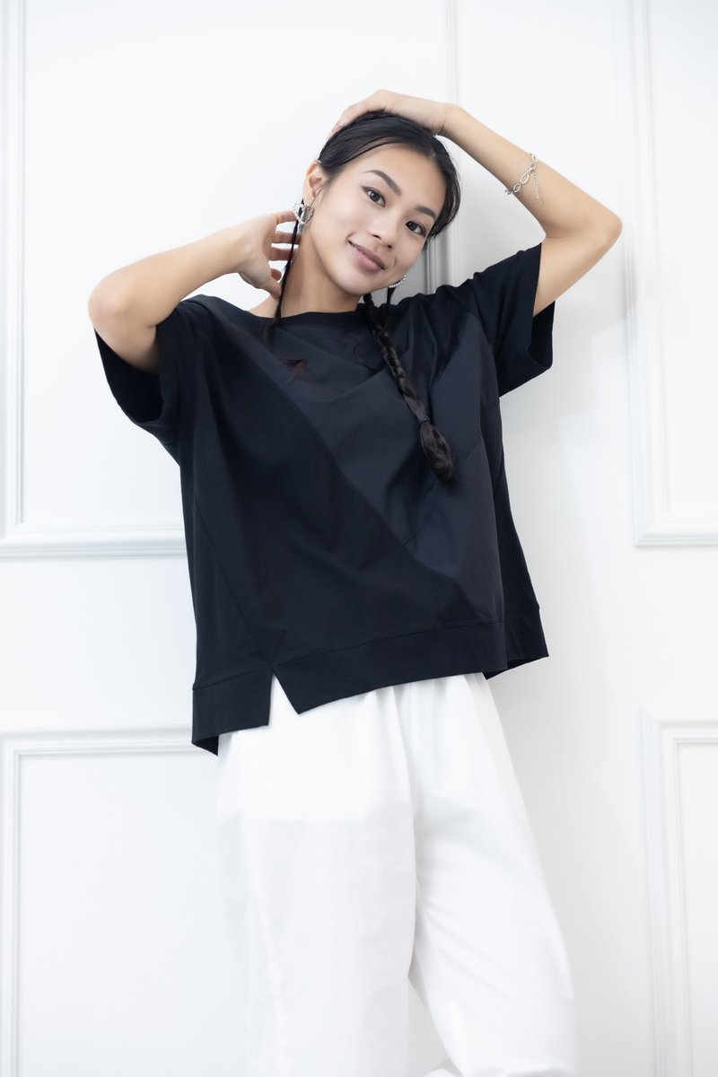 異材質斜拼接上衣 黑色 Meya 編縫編織｜女 T 恤人氣榜 - Pinkoi