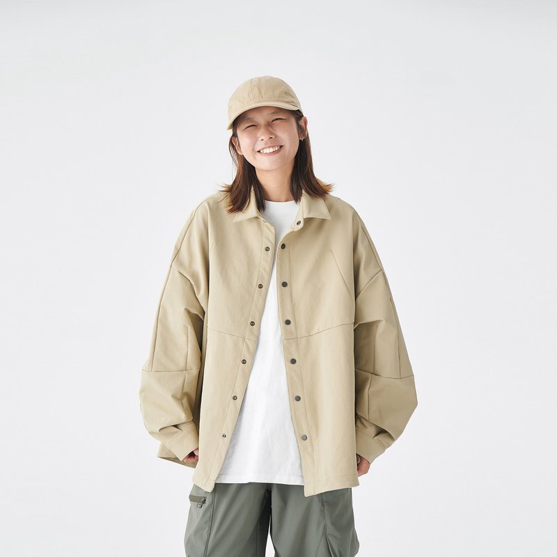 TopBasics Pleat Coach Jacket - ショップ TOPBASICS. アウター メンズ - Pinkoi
