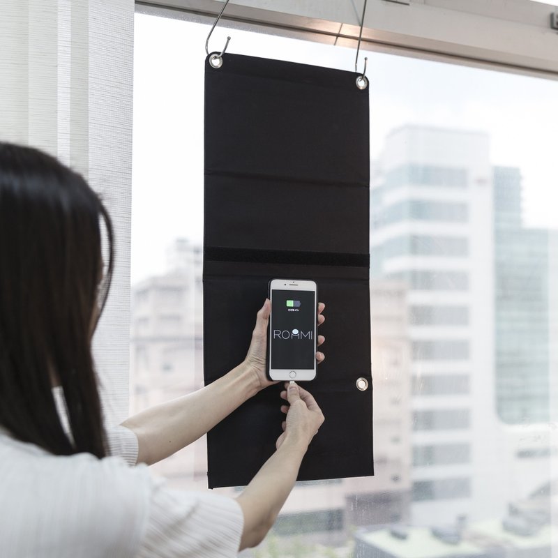 ROOMMI 28W太陽能充電板 ROOMMI｜行動電源/充電線人氣榜 - Pinkoi