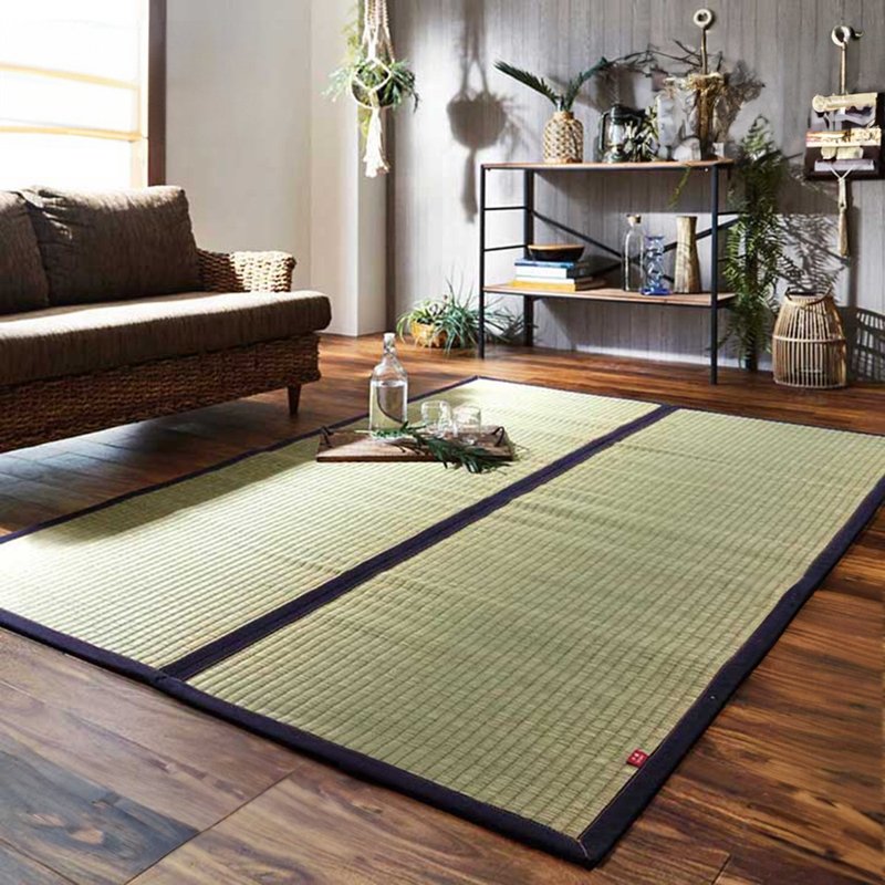 【沖繩質感】藺草地毯BeeGuDenim 厚實耐用 雅致和風 丹寧布創作 IKEHIKO專賣店｜日本池彥頂級藺草製品｜讓生活與自然更靠近｜地墊/地毯人氣榜 - Pinkoi