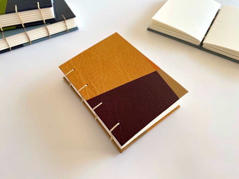 コプティック製本 A7ノート レザー rsbinding｜筆記本/手帳人氣榜 - Pinkoi