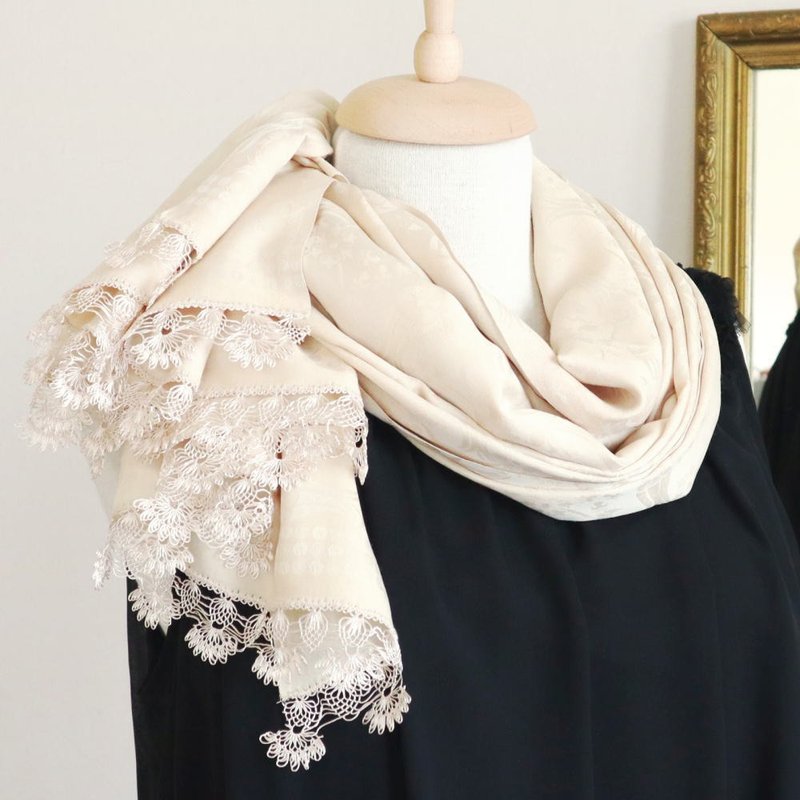 PREMIUM OYA lace Satin shawl - Thistle - Cream Gold - 設計館 AYTURK 絲巾 - Pinkoi