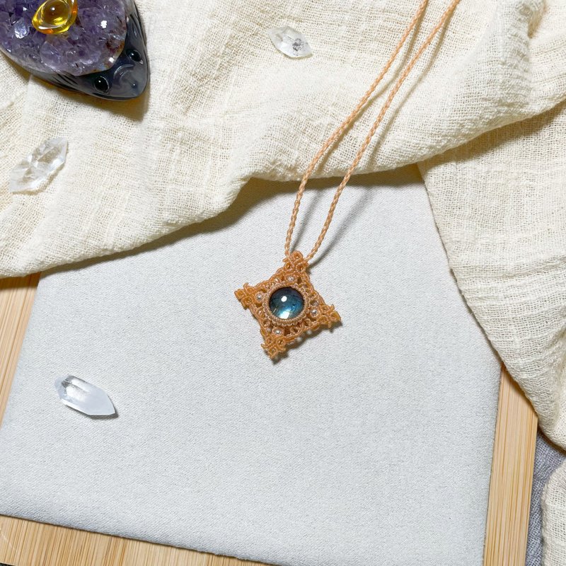 Wax thread braided labradorite necklace - Shop rhahamacrame Necklaces ...