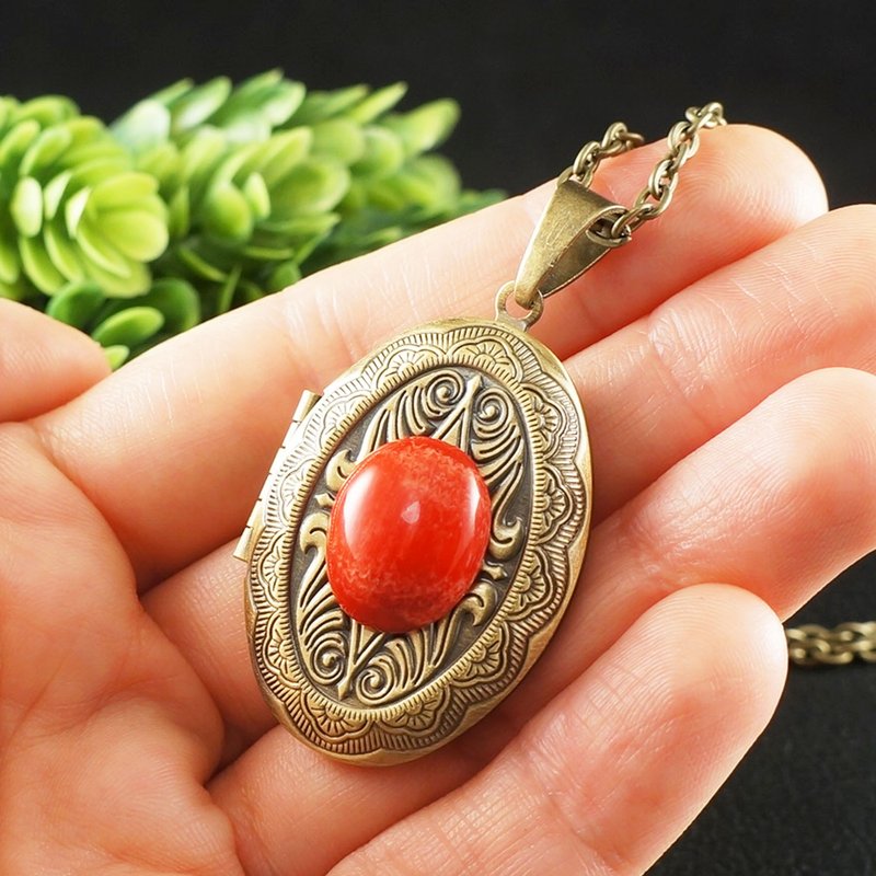 Red Coral Oval Brass Photo Locket Red Necklace Keepsake Pendant ...