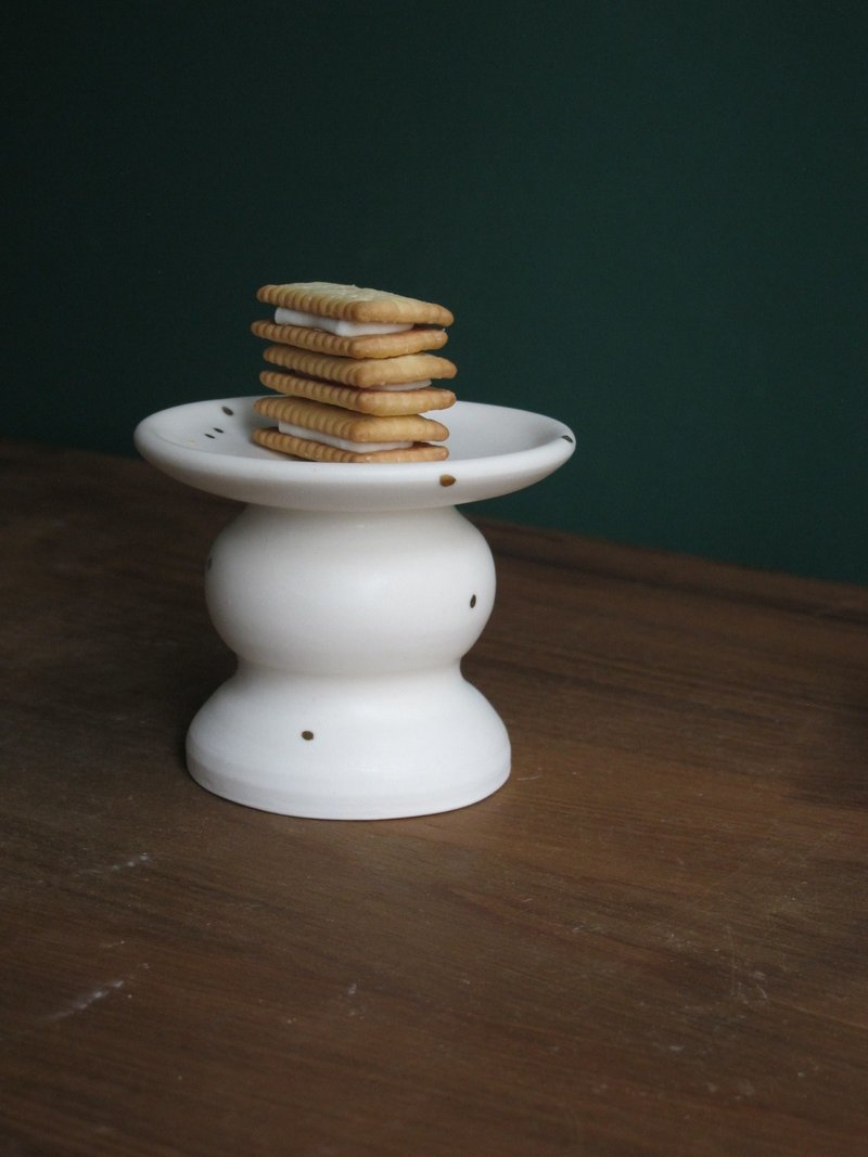 奶油白金點點 實心高台 dodu ㄉㄡ ㄉㄩ｜其他人氣榜 - Pinkoi