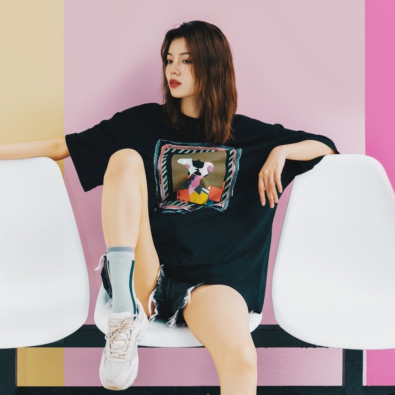 LIFEBEA x MAO.MAO STUDIO聯名抽象印花短袖T恤 男女同款 LIFEBEAT｜女 T 恤人氣榜 - Pinkoi