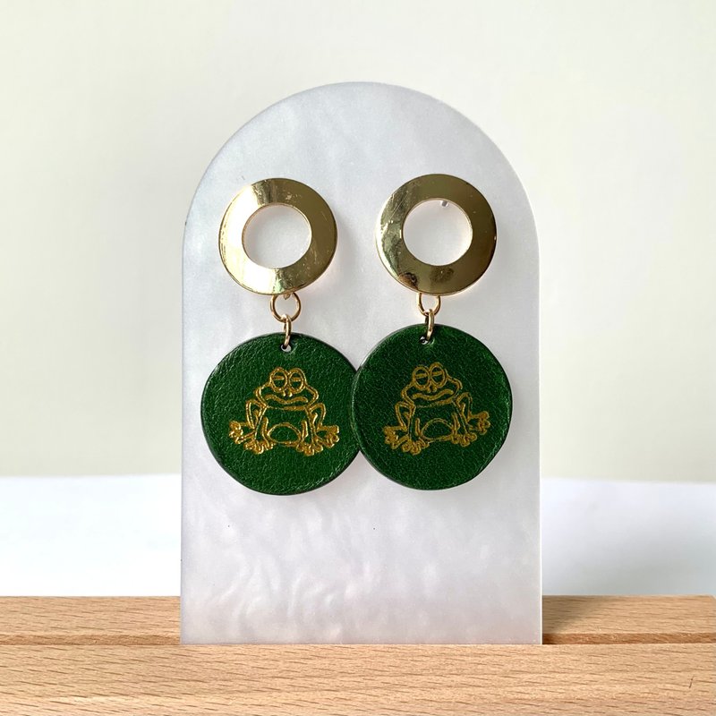 Green Frog Planet Earrings - Shop Mellowhide Studio Earrings & Clip-ons - Pinkoi