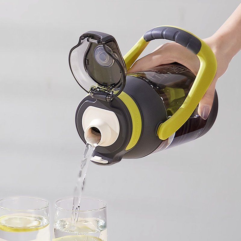 【TKK】美國進口Tritan獵鷹 手提+背帶 運動水壺1200ML-岩石灰 TKK專業運動水壺 台灣代理｜水壺/水瓶人氣榜 - Pinkoi