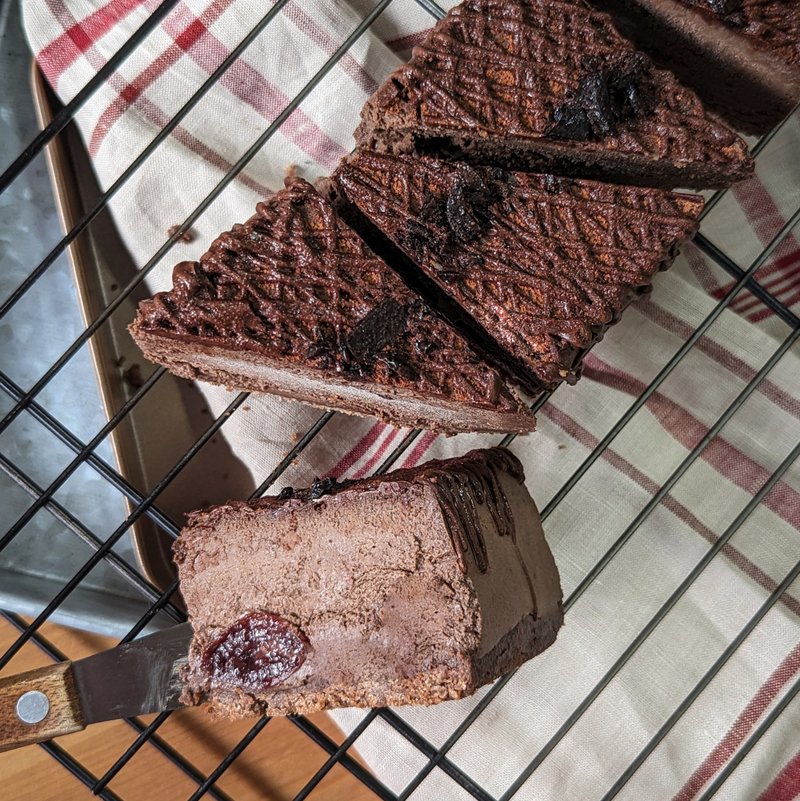 【大人味】70%特濃黑巧克力酒漬櫻桃 醬糜起司蛋糕│手工鮮製 彌洛秋森 MellowBite｜蛋糕/甜點人氣榜 - Pinkoi