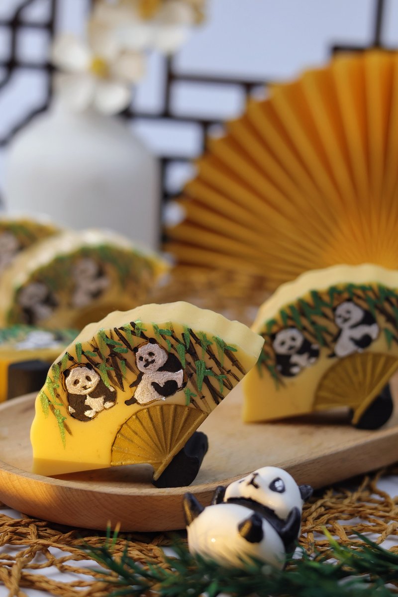 【香港手信】竹林熊貓國寶 扇形手工皂 皂一皂 Alpha Soap｜肥皂/手工皂人氣榜 - Pinkoi