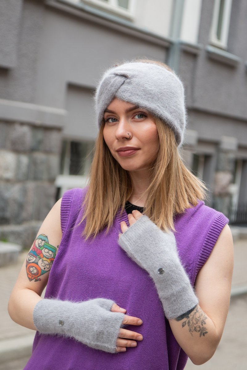 Angora gray fingerless. Fluffy wrist warmers - Shop GemKnitDesign Gloves & Mittens - Pinkoi