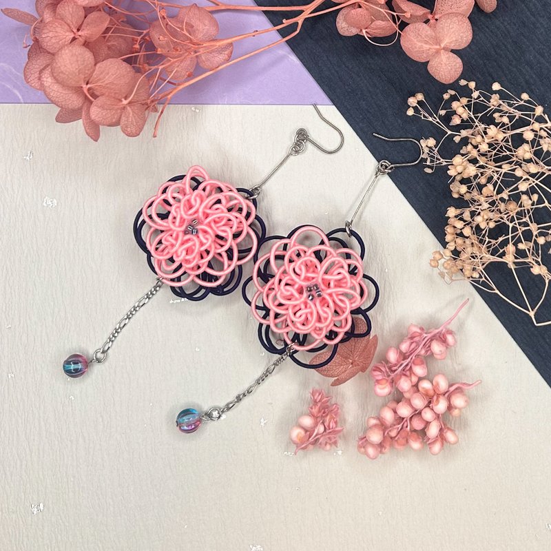 【水引ピアス】かけ結びピアス【ピンク×ネイビー】 - 設計館 asu-wa 耳環/耳夾 - Pinkoi