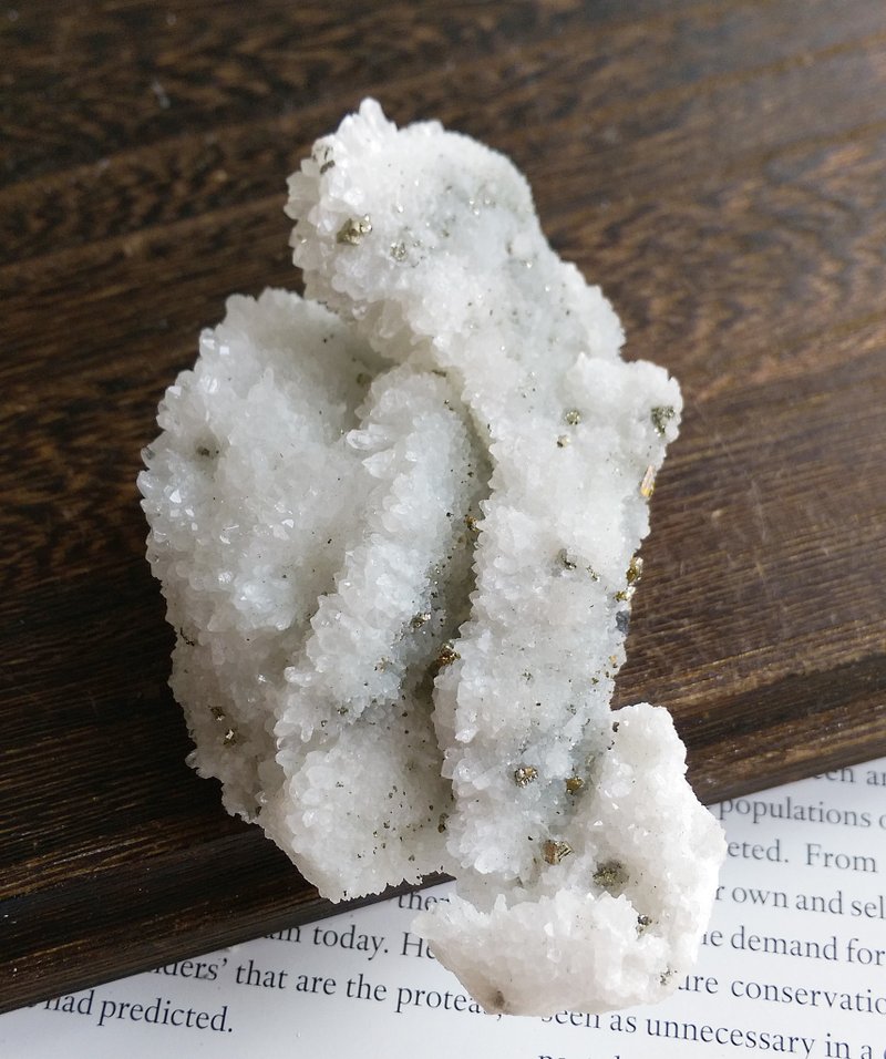 Quartz with Chalcopyrite 江西 水晶 黃銅礦共生 天然礦石 原礦 石話石說 Alice Jewelry｜擺飾/家飾品人氣榜 - Pinkoi