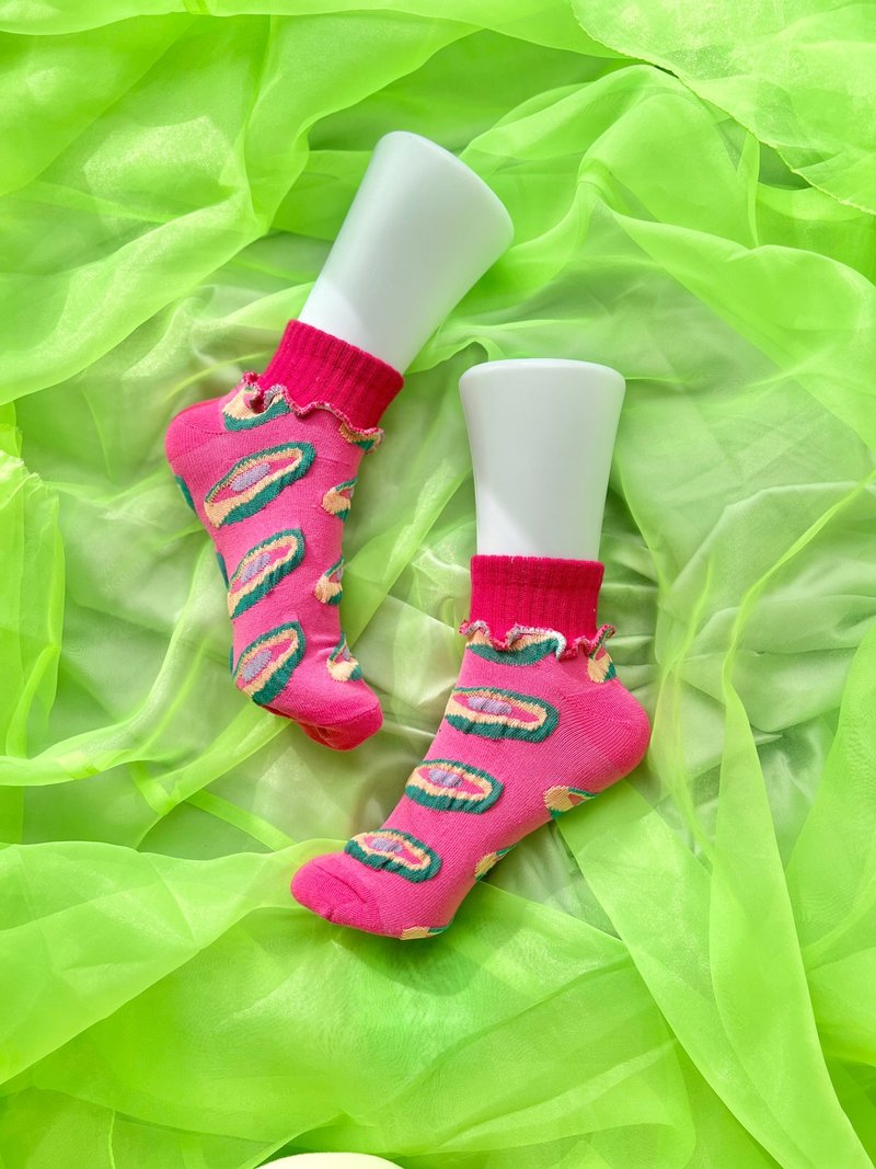 ピンク カラフルメロウソックス 派手靴下 個性的 22.5〜25 女性靴下 socks rework｜襪子人氣榜 - Pinkoi