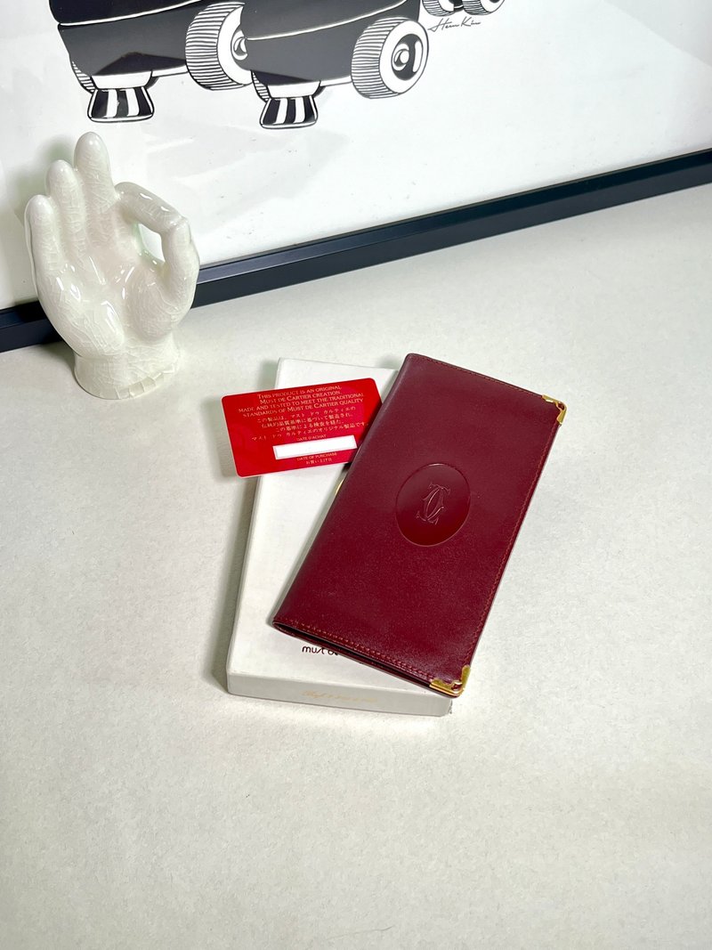 卡地亞Must de Cartier酒紅色卡片錢包長夾小手袋 原裝盒 中古 RARE TO GO VINTAGE 日出中古研究所 | 中古名牌 ...
