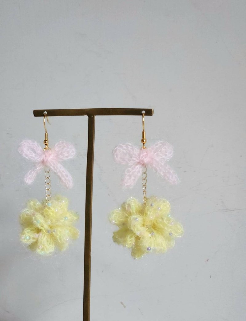 紗線耳環 小惑星 mo-flos｜耳環/耳夾/耳骨夾人氣榜 - Pinkoi