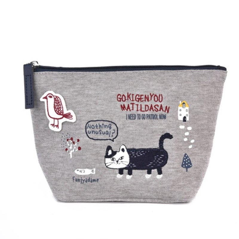 Kusuguru Japan手拿包 打孔針織化妝包 收納包 可當包中包 -灰 Kusuguru Japan｜化妝包/收納袋人氣榜 - Pinkoi