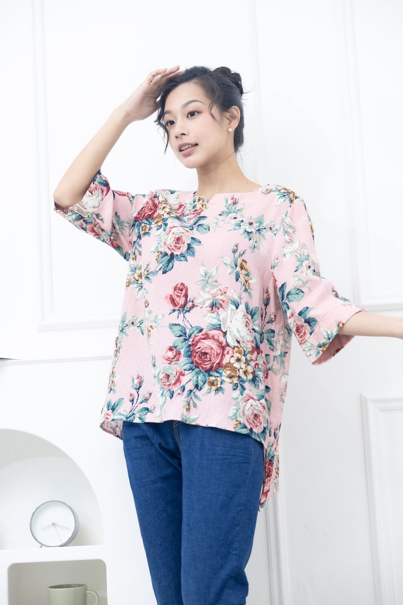 粉玫瑰綠葉不規則衣襬上衣 粉色 Meya 編縫編織｜女 T 恤人氣榜 - Pinkoi