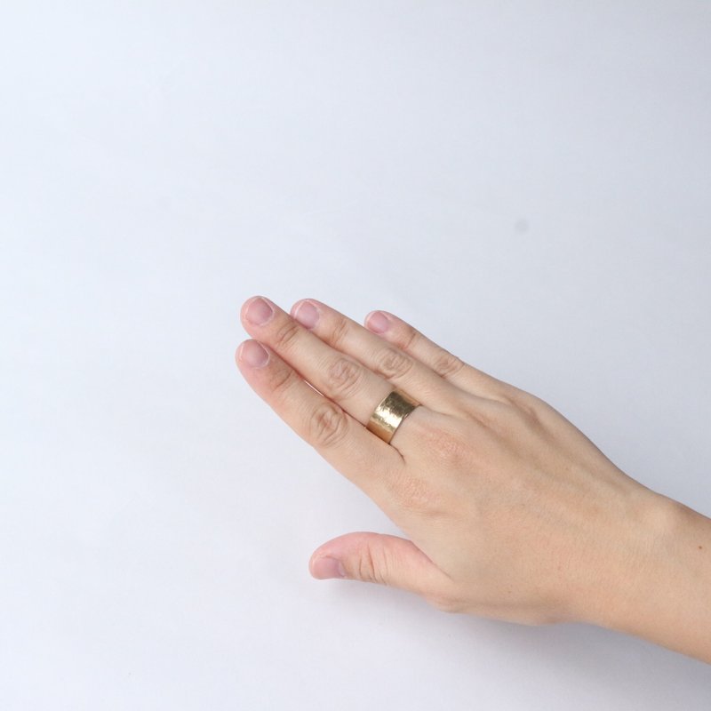 Hand-slap diffuse reflection Brass ring 10mm width - Shop shizen no ...