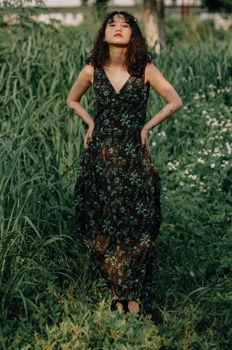 法式復古 不規則洋裝 BEWIDER 寬泛｜洋裝/連身裙人氣榜 - Pinkoi