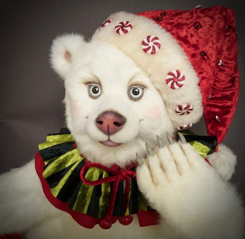 请见见艺术家诺埃尔一只善良的圣诞熊。 Rainbow_Art_Creatures｜玩偶/公仔人氣榜 - Pinkoi