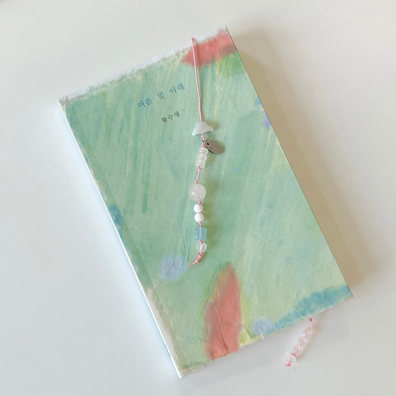 Light pink string beads bookmark - Shop polyclover Bookmarks - Pinkoi
