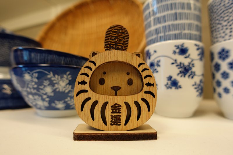 UP!UP!千萬兩達摩柴魚貓/玄關佈置/辦公開運【客製化文創禮品】 Menageries｜木工/竹藝/紙雕人氣榜 - Pinkoi