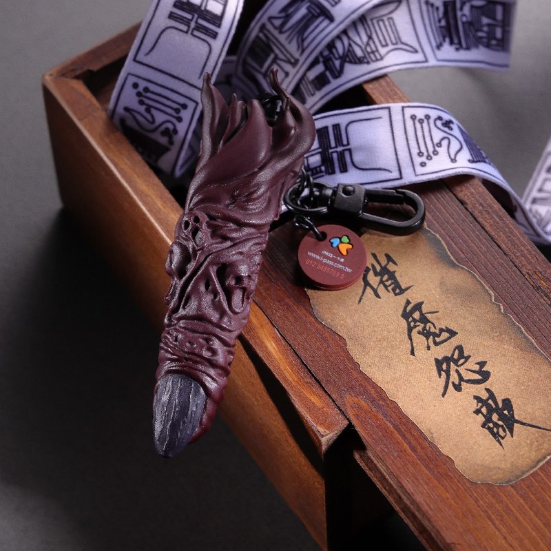 一卡通 | 咒術迴戰 - 特級咒物 / 立體款 iPASS一卡通｜造型悠遊卡/交通卡人氣榜 - Pinkoi